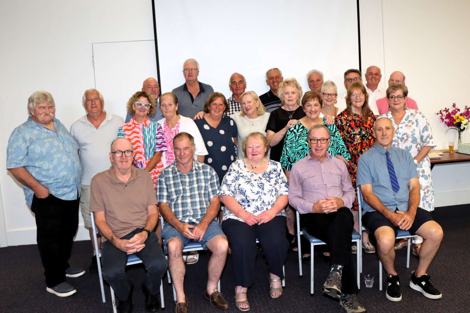 Class of 1968 catch up after 27 years | Seymour Telegraph
