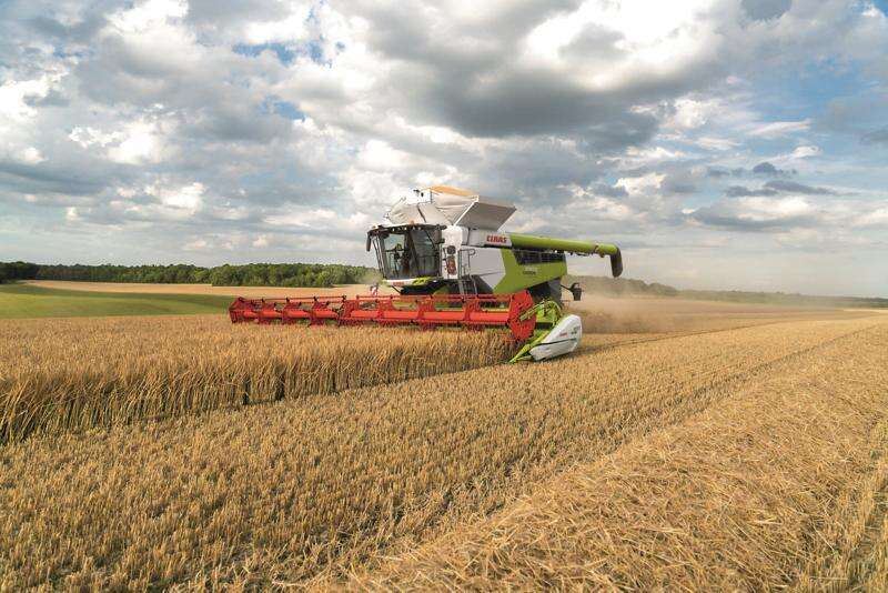 CLAAS LEXION 7000/8000 series raises the bar for harvesting performance ...