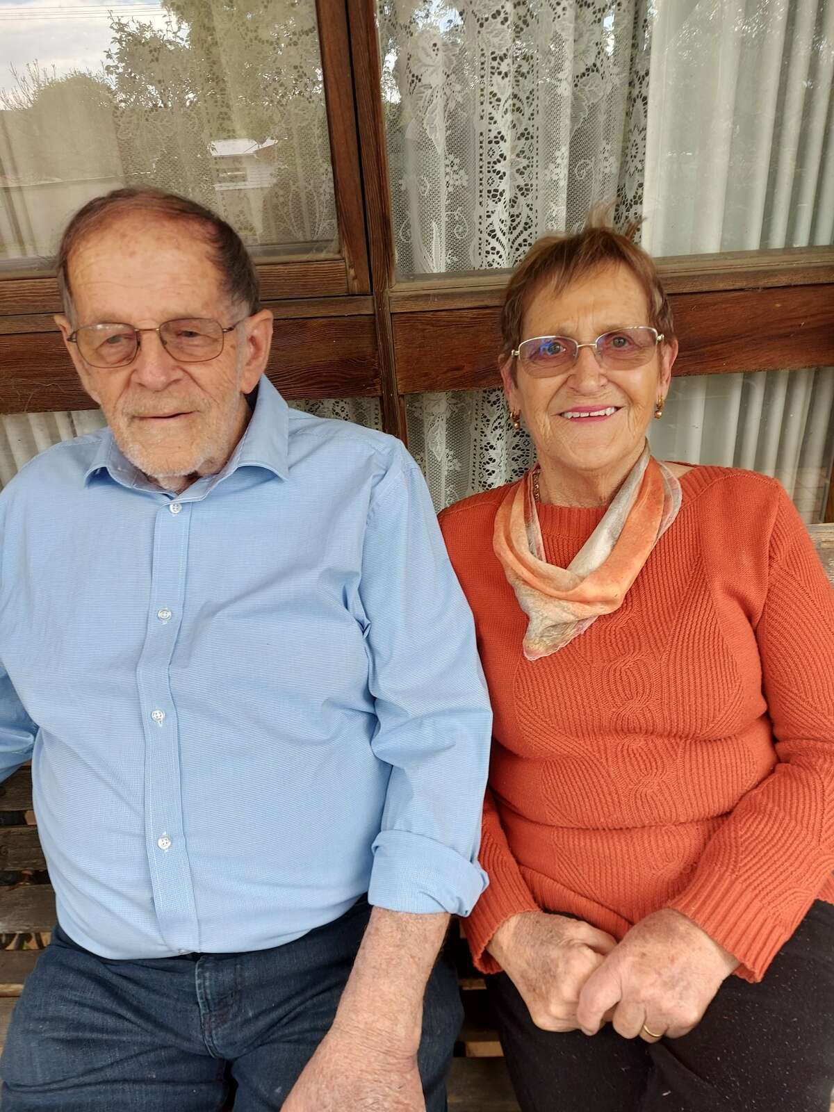 60 years strong: Jan and Tom's love story | Seymour Telegraph