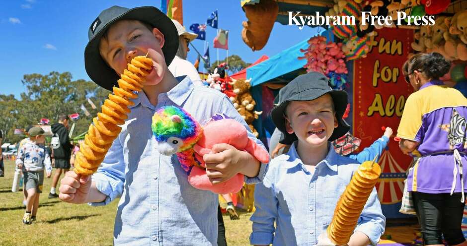 Dinos, dogs, and dazzling displays at Kyabram Show | Kyabram Free Press