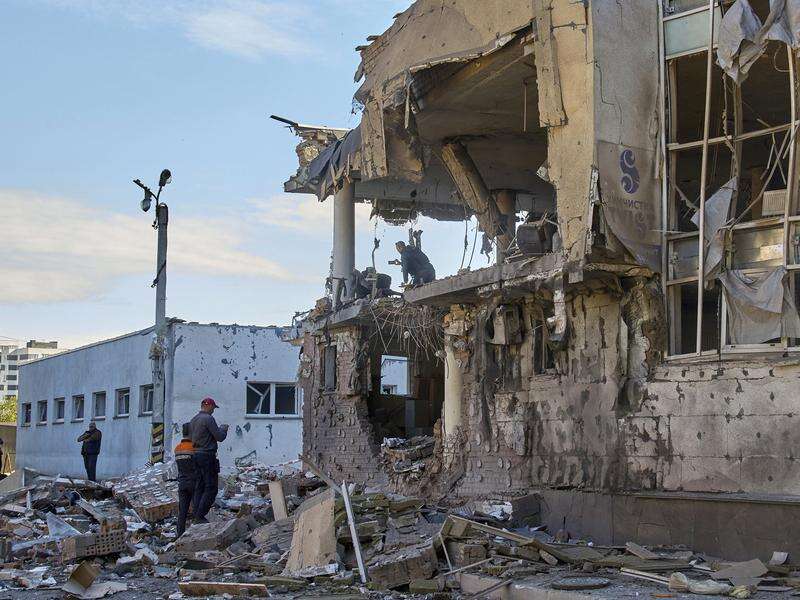 Ukraine forces near Russian supply lines | Shepparton News