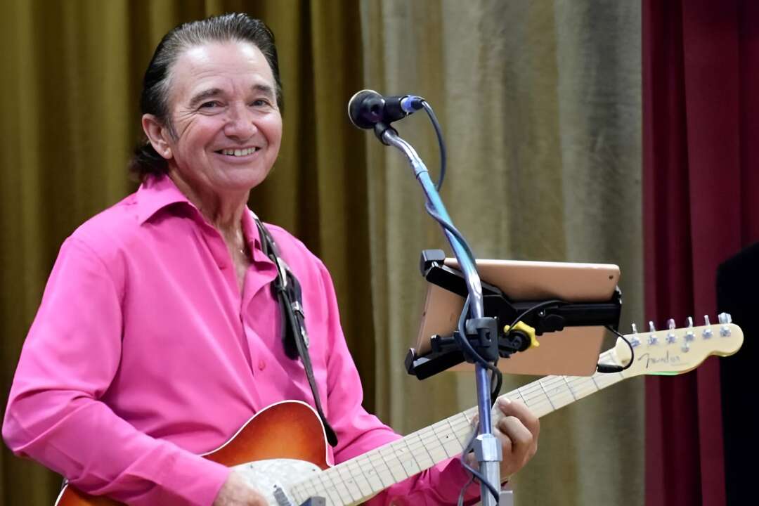 Joe Attana's toe-tapping tunes to entertain Wangaratta. | Dairy News ...