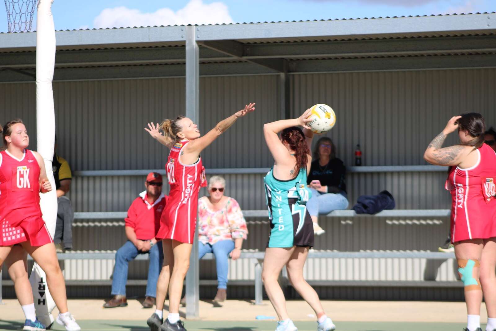 Two wins for Blighty netballers | Deniliquin Pastoral Times
