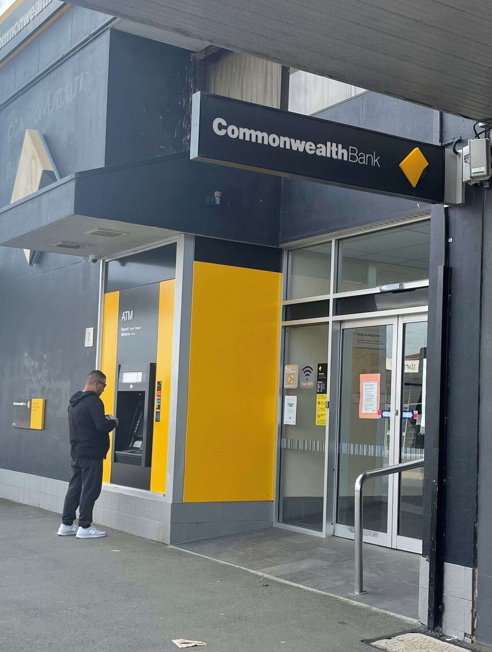 Major text scam draining Ky bank accounts | Kyabram Free Press