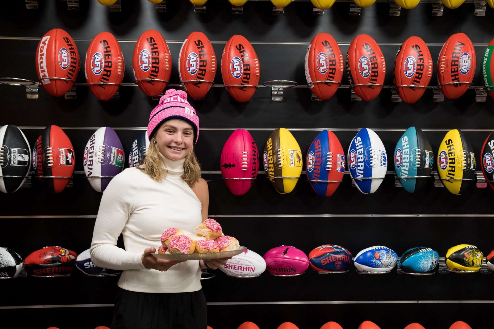 Sophie Locke attends ‘Pink Bun’ launch as Breast Cancer Network ...