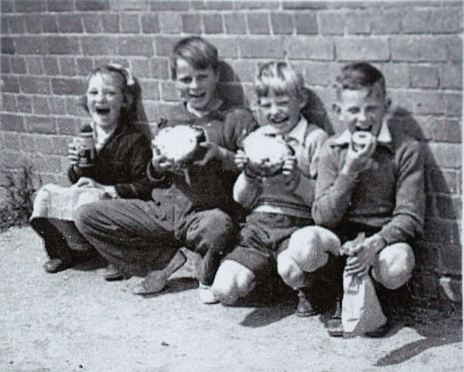 Tom Way is shaving today | Deniliquin Pastoral Times