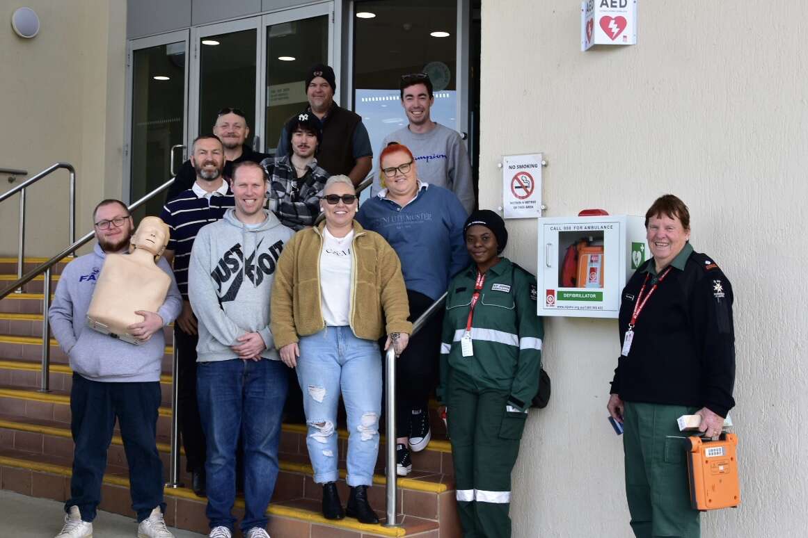 Club Corowa’s defib for community use | Dairy News Australia