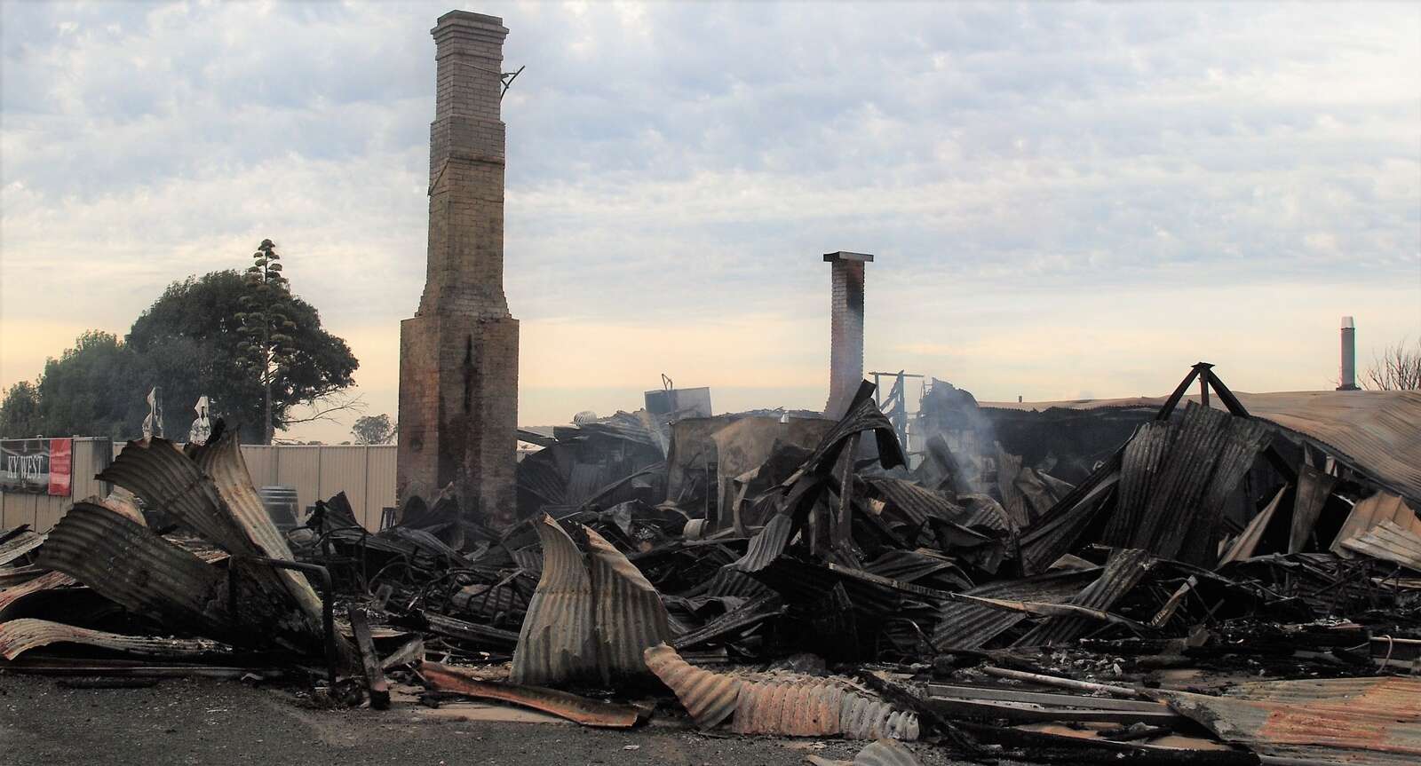 Historic hotel destroyed in fire | Seymour Telegraph