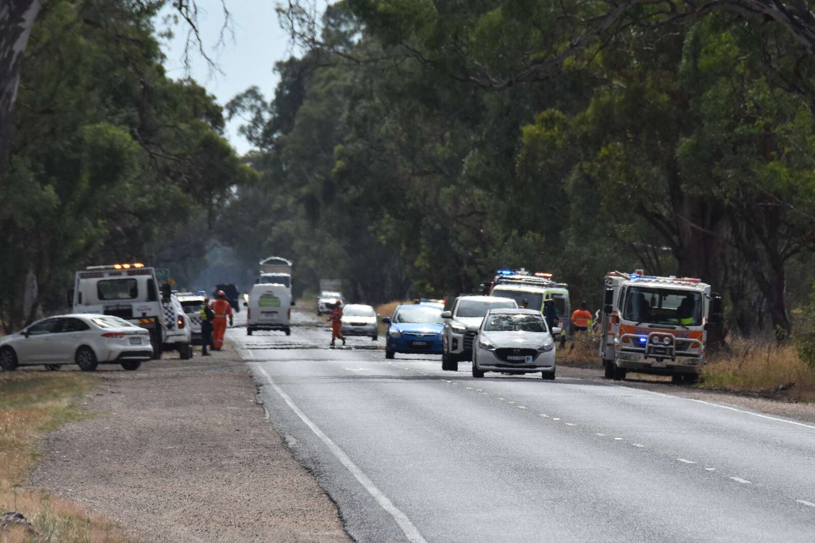 Emergency services responding to Sydney Rd incident | Benalla Ensign