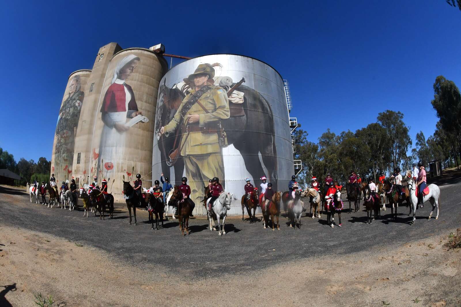 Benalla Pony Club's festive ride to Silo Art Trail | Corowa Free Press