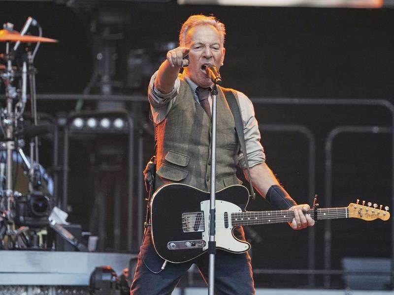 Three hurt during Bruce Springsteen concert in Germany | Kyabram Free Press