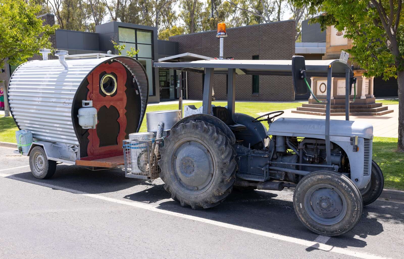 80-year-old's gypsy wagon adventure | Riverine Herald