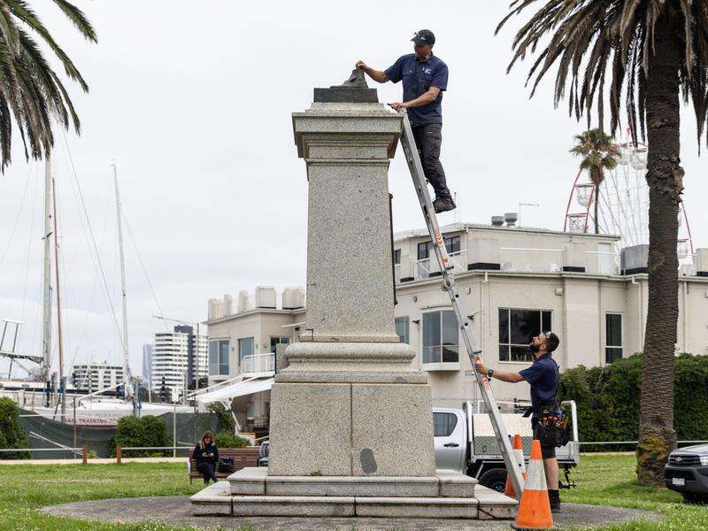 Captain Cook statue hacked, Queen memorial vandalised | Shepparton News
