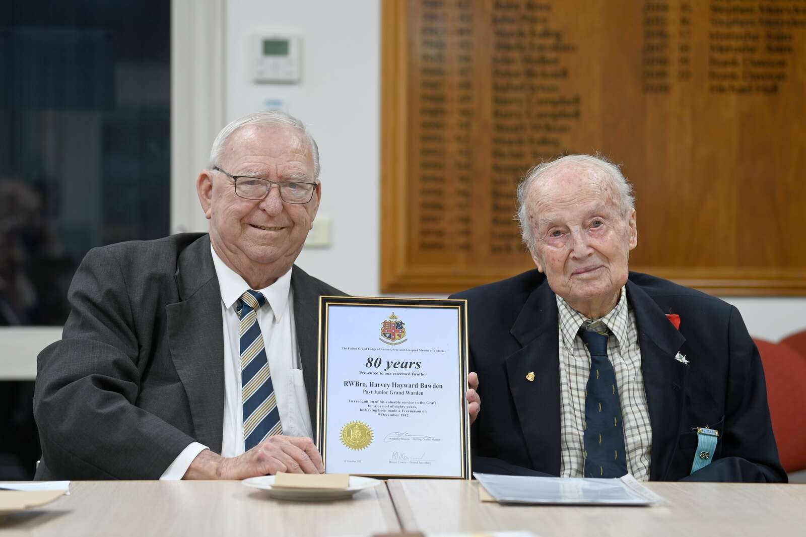 Shepparton war hero awarded long service award for his work with the ...