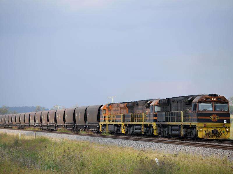 Billion-dollar rail deal to take trucks off the road | Country News