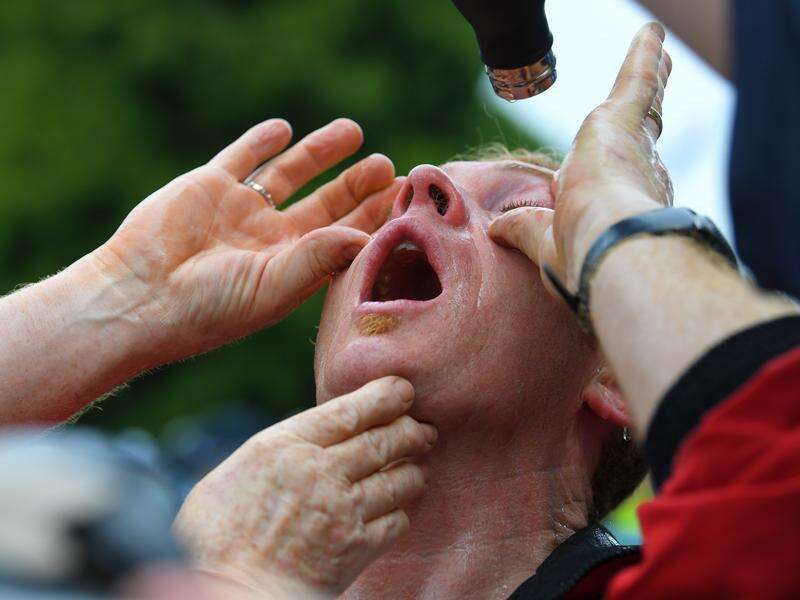 Police officers get trigger-happy with pepper spray | Dairy News Australia