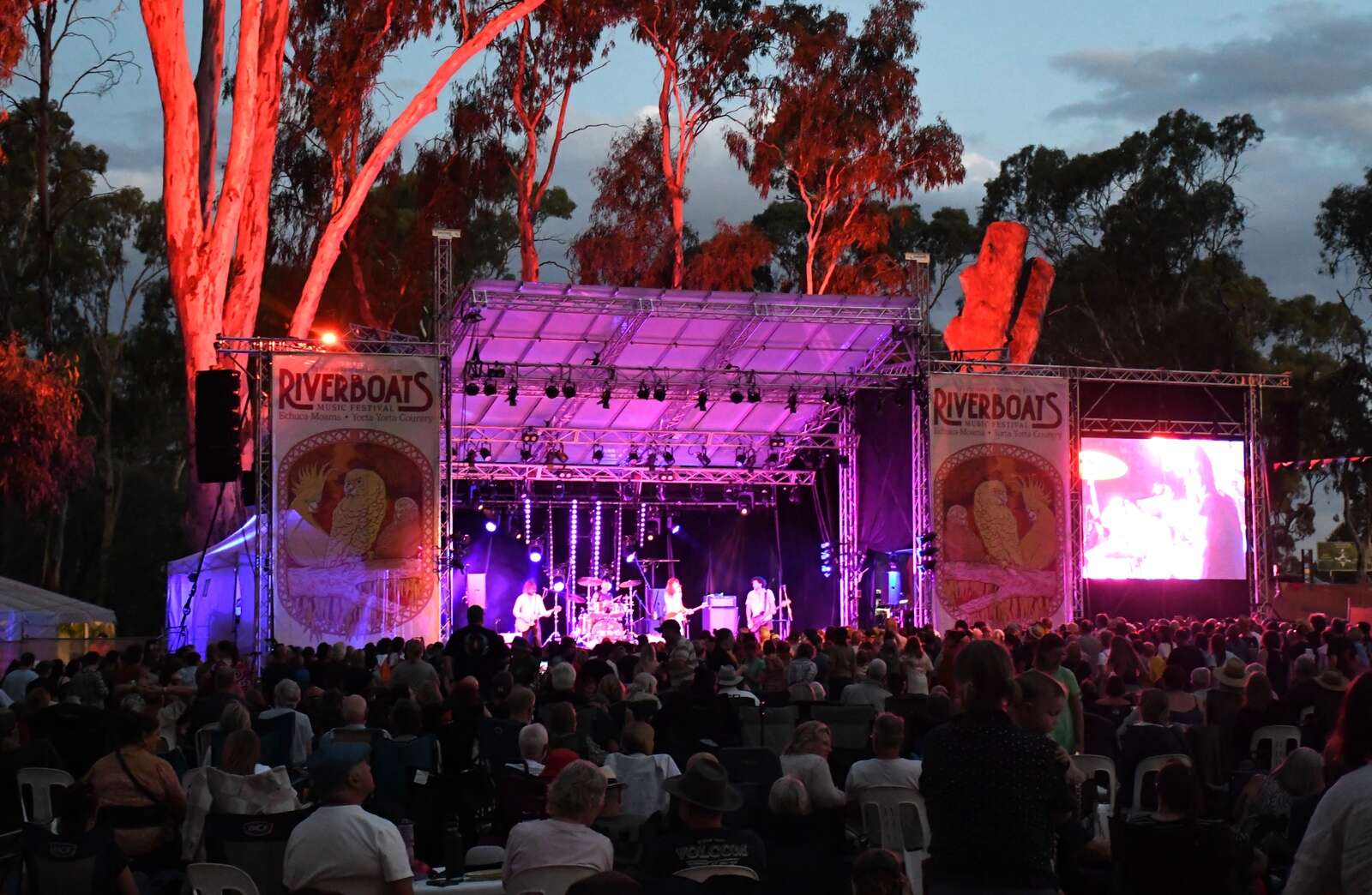 Riverboats rocks Echuca-Moama | Riverine Herald