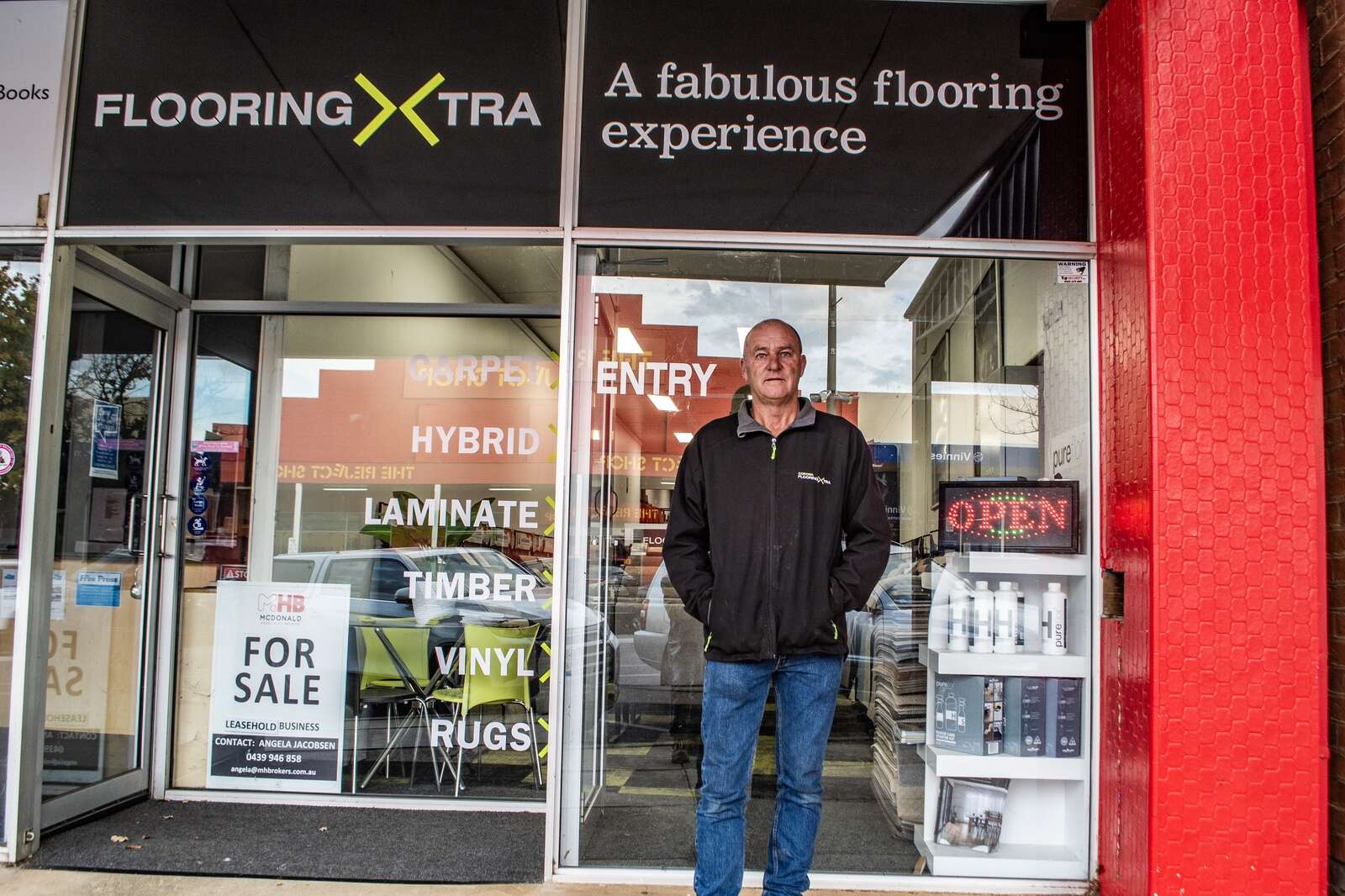 Flooring Xtra’s new ‘next door’ location | Corowa Free Press