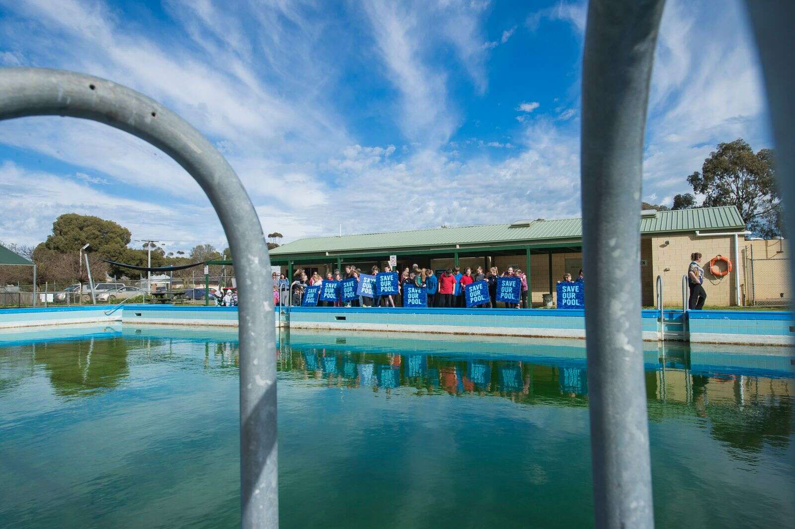 Outdoor pools facing possible closure | Riverine Herald