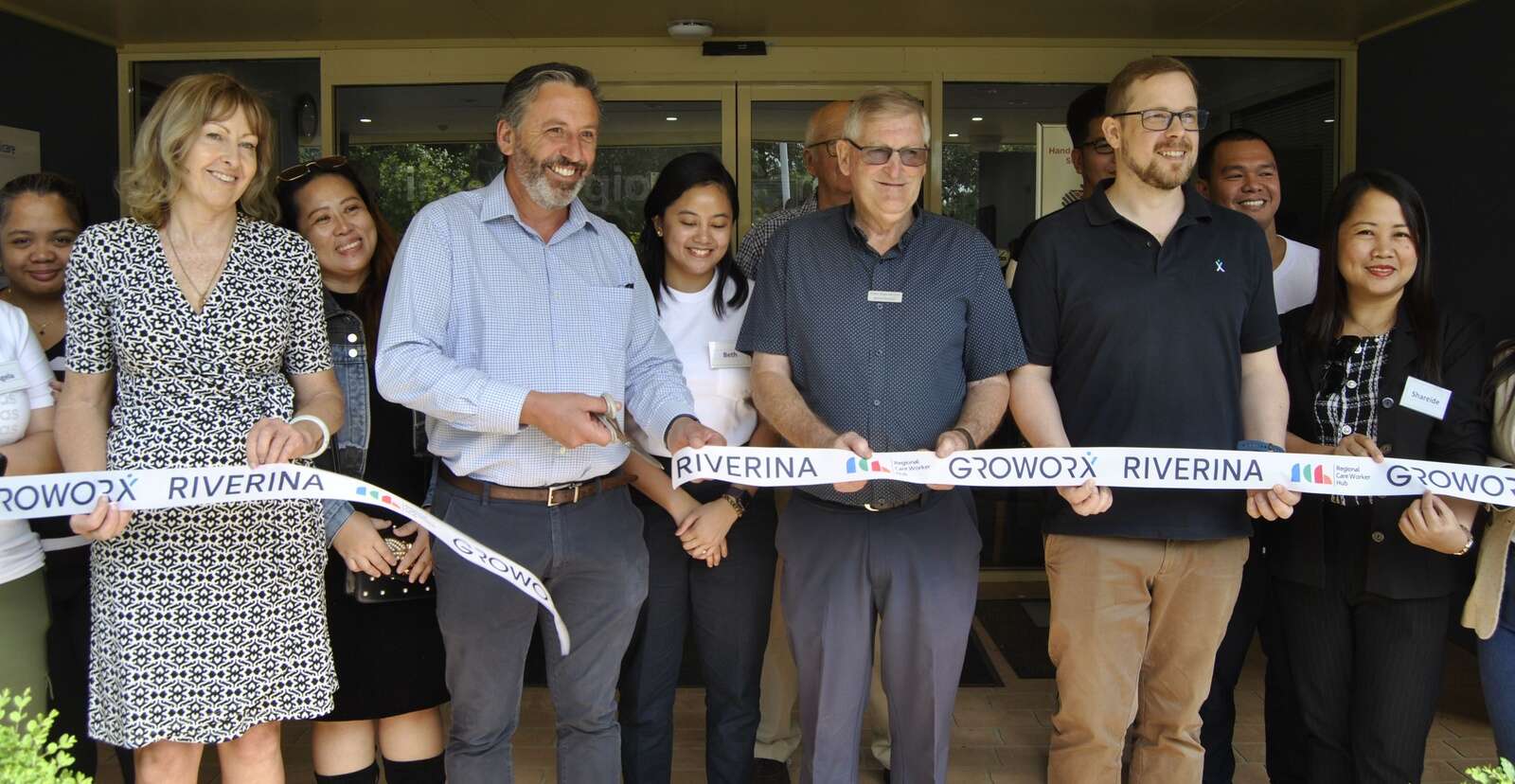 Overseas trainees welcomed to Finley | Southern Riverina News