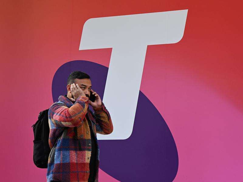 Telstra urged to dial back 'appalling' mass job cuts | Country News