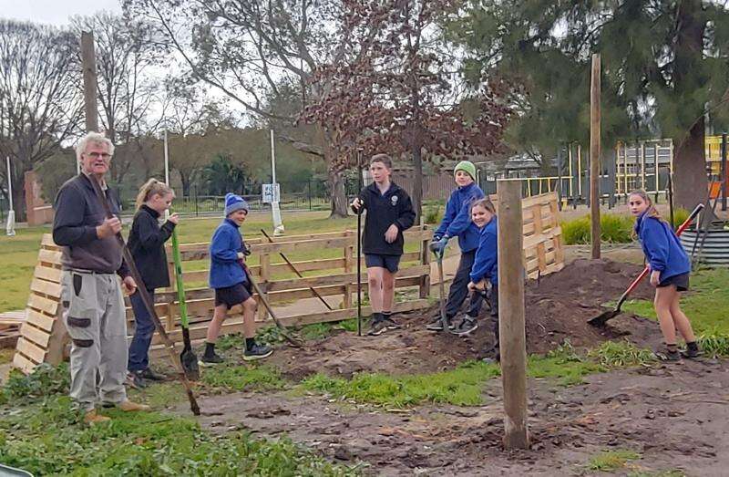 Yea Primary School benefit from Woolworths funding | Seymour Telegraph