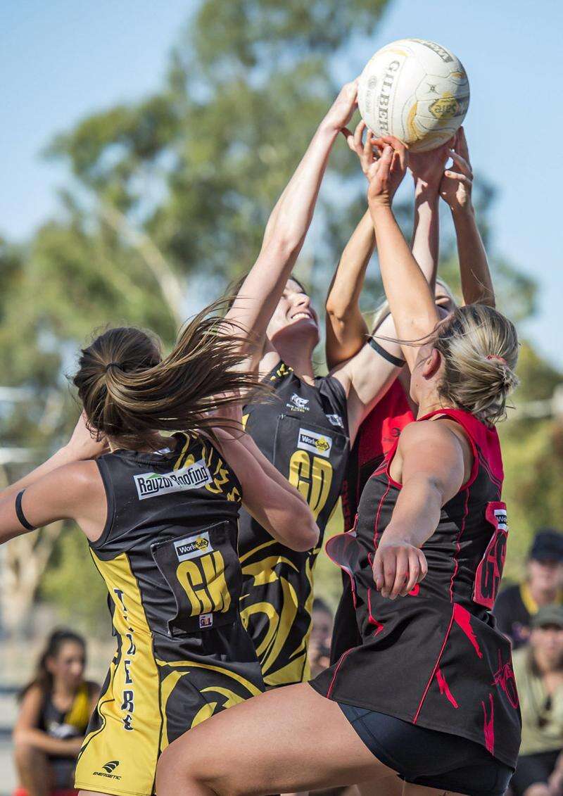 Bombers go back to drawing board | Kyabram Free Press