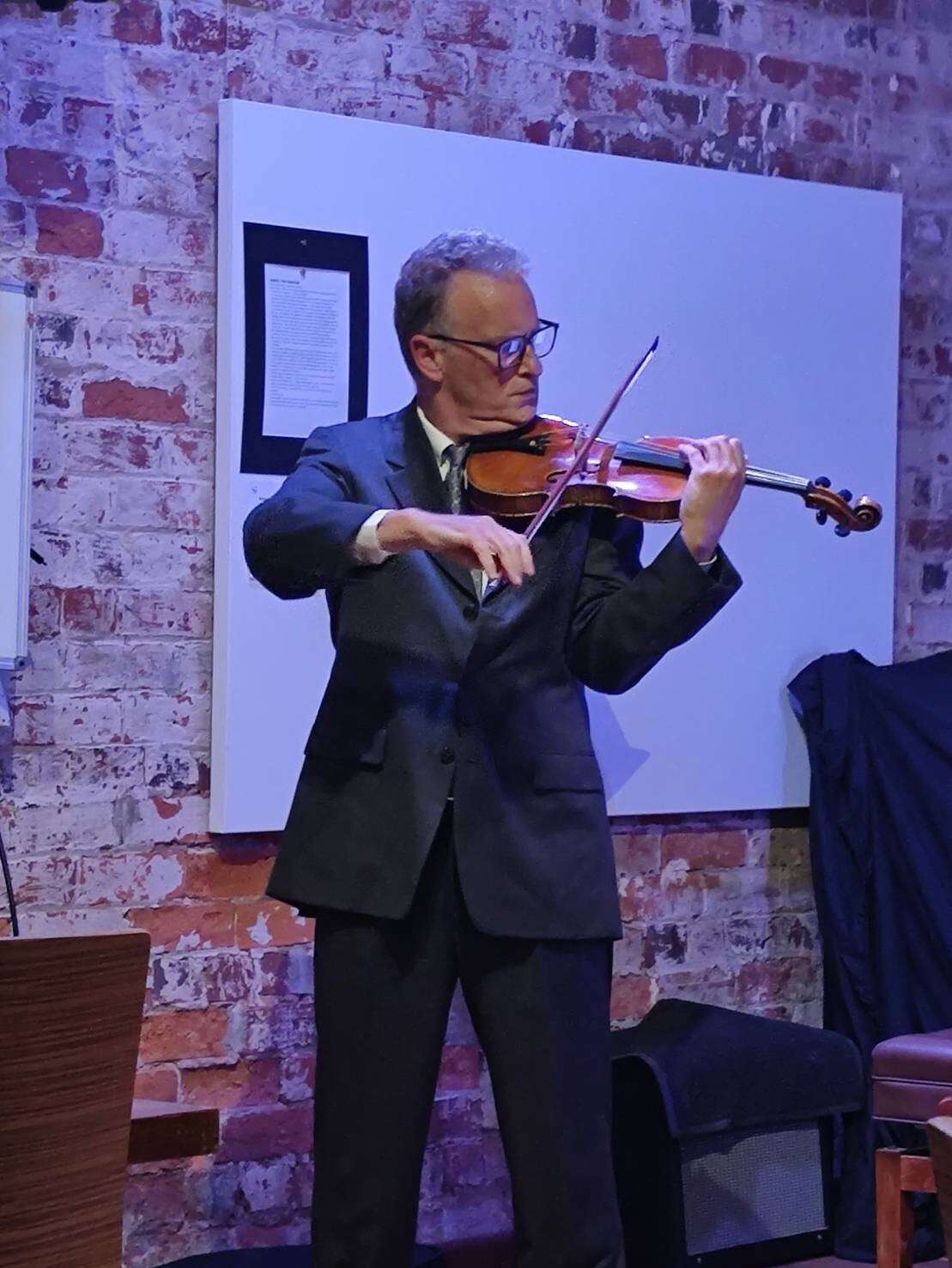 Deni musician pairs up with violin virtuoso | Shepparton News
