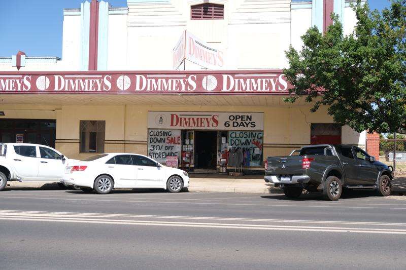 Dimmeys closing its doors | Corowa Free Press