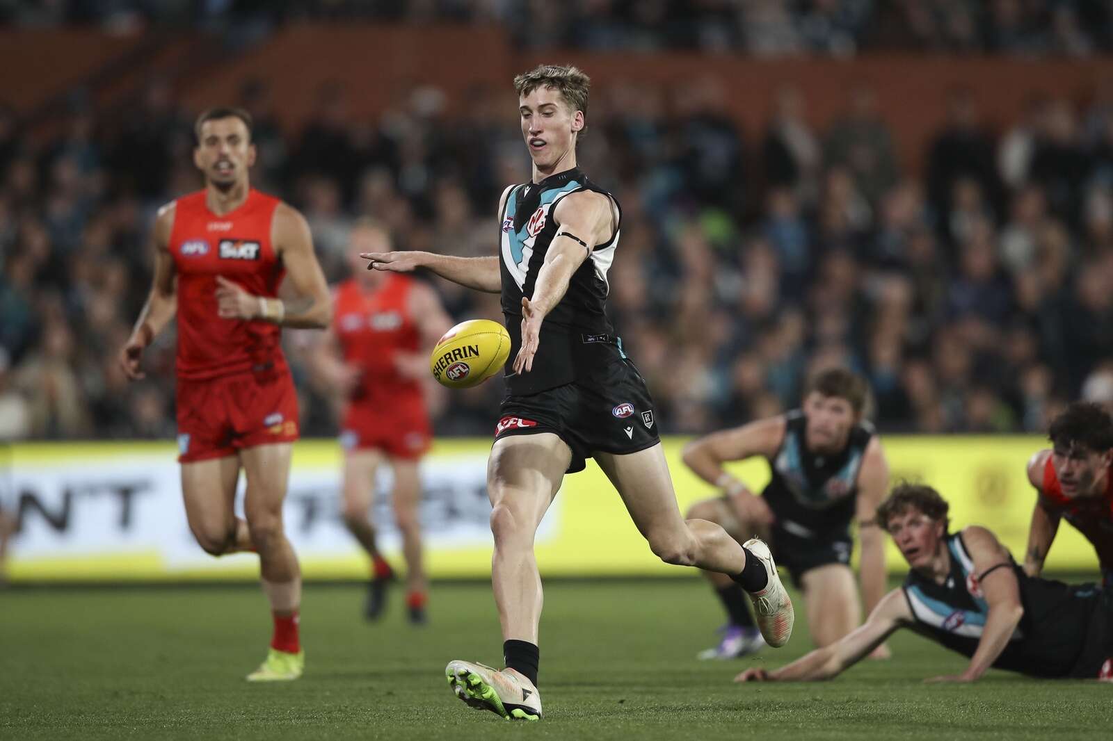 ‘He’s very talented’: Whitlock handed glowing praise from star teammate ...