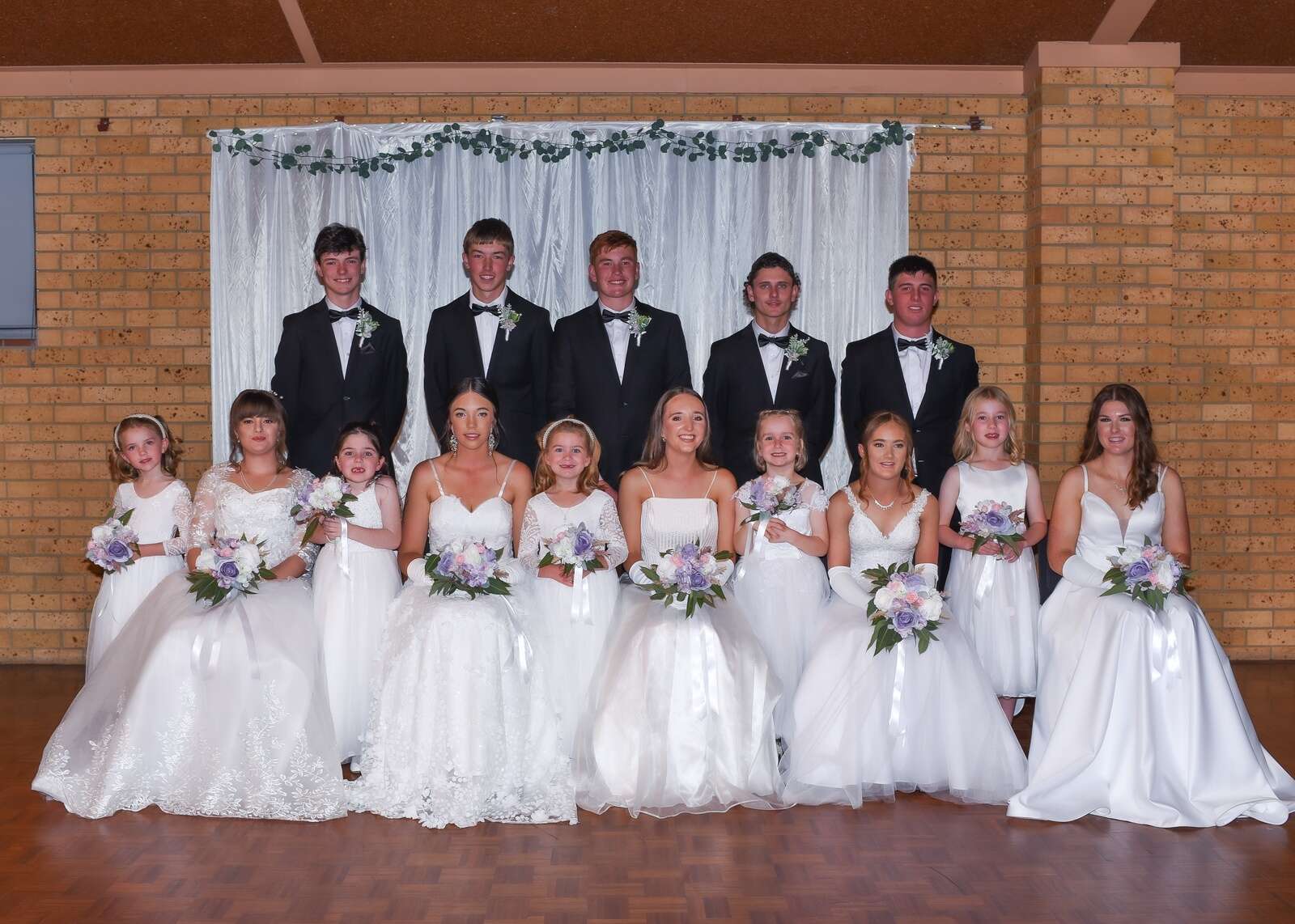 Coly’s debs impress at the ball | Southern Riverina News
