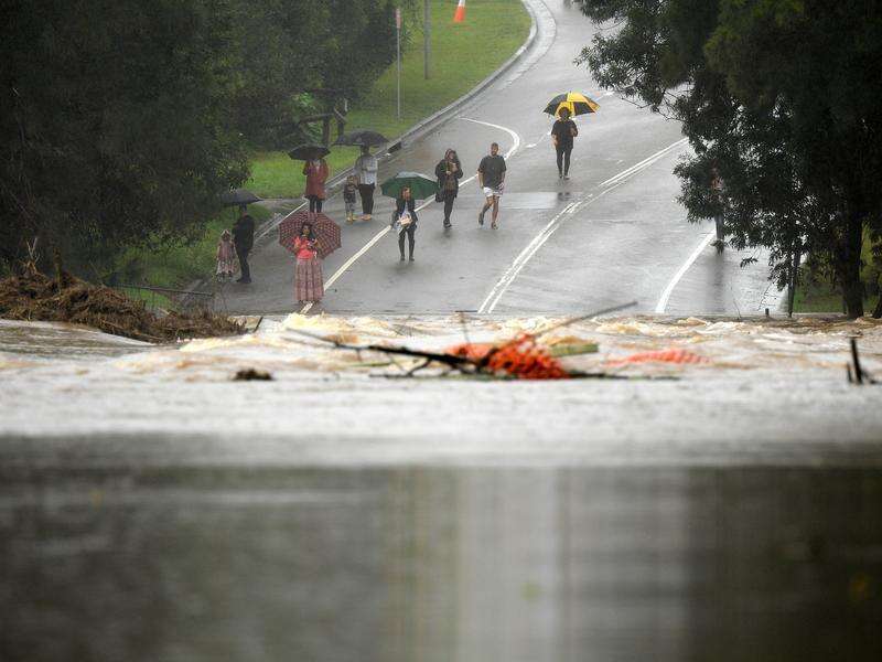NSW flood death as new evacuations ordered | Deniliquin Pastoral Times