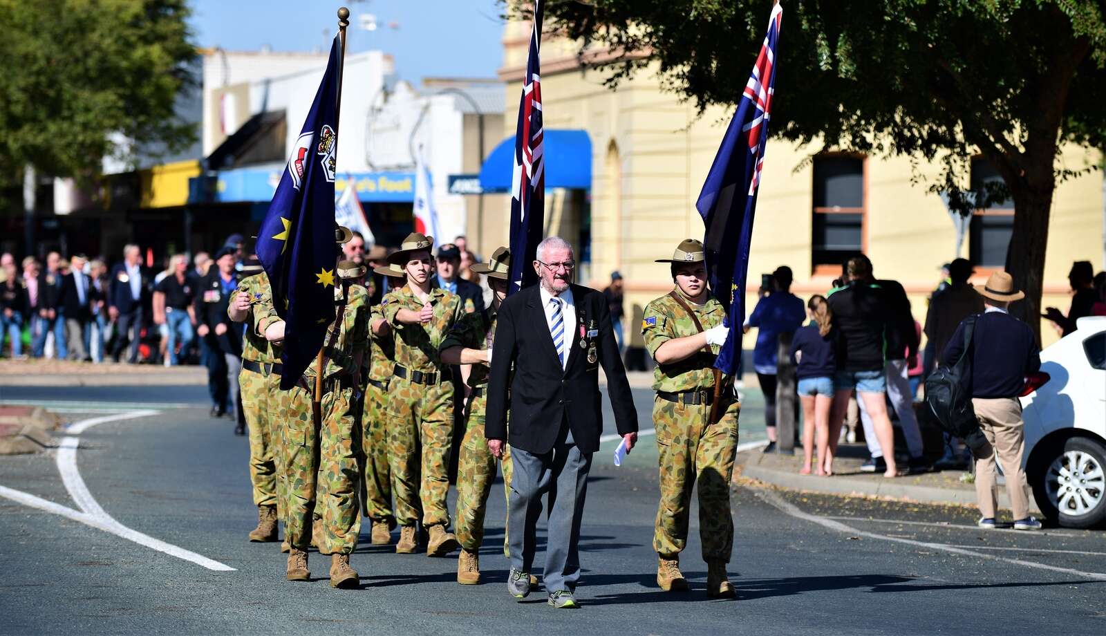 A thousand gather to remember our Anzacs | Riverine Herald
