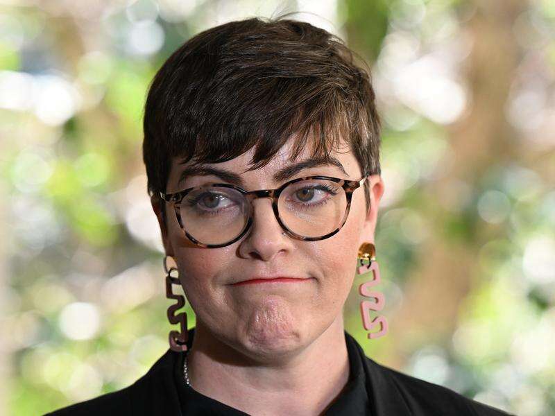 Woman to face court over crash that injured Qld MP | Cobram Courier