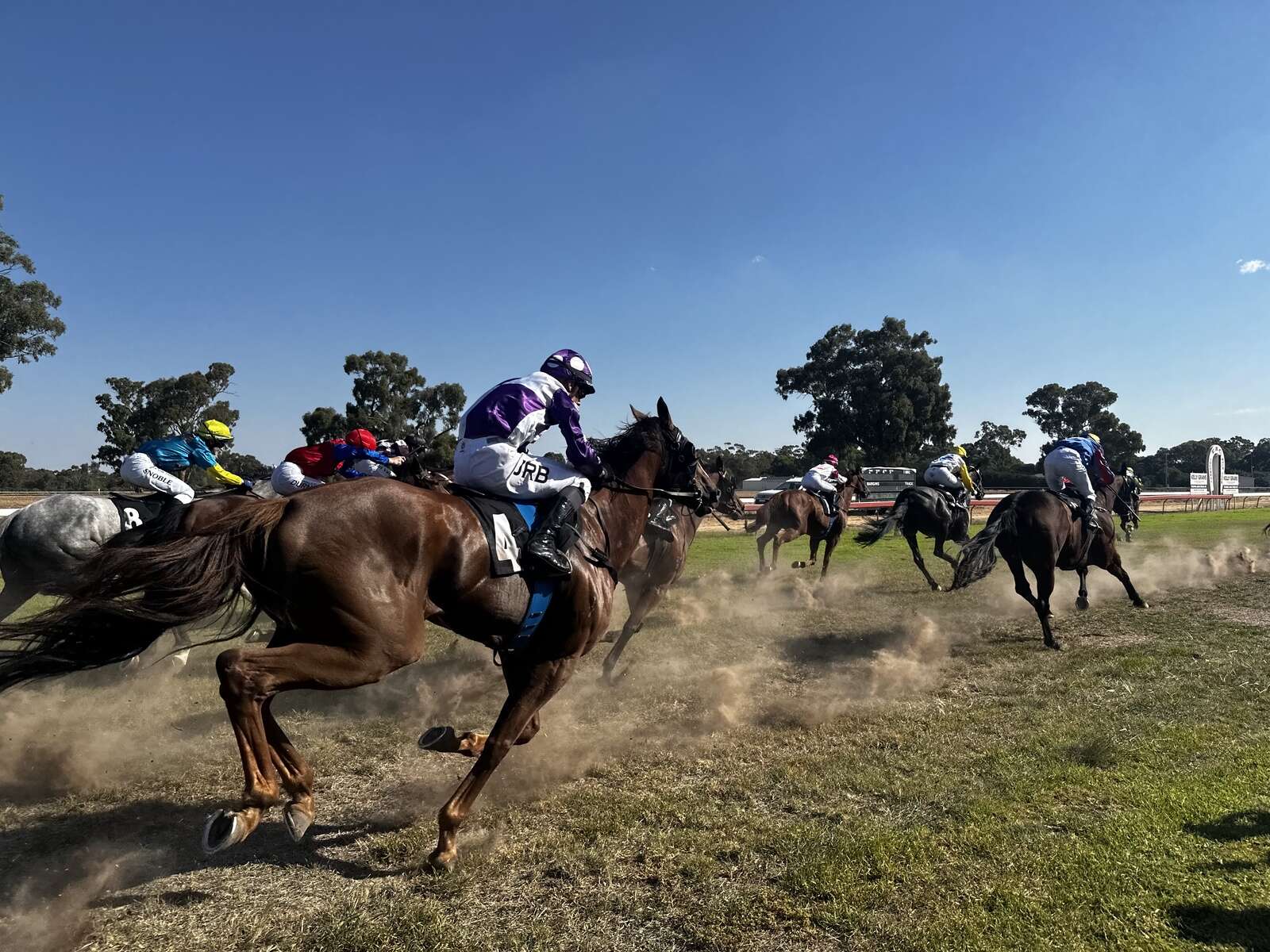 Huge interest in Easter races | Country News