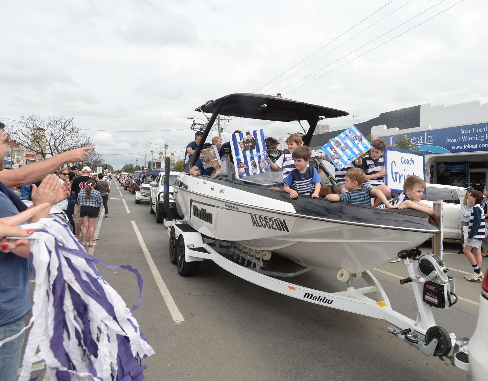 Community celebrates with sport parade | Riverine Herald