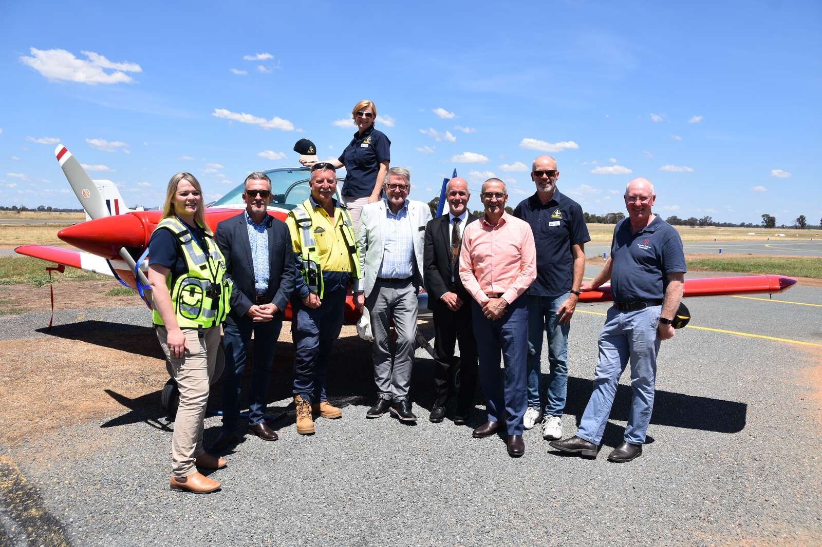 Airtourers in formation at Yarrawonga | Riverine Herald