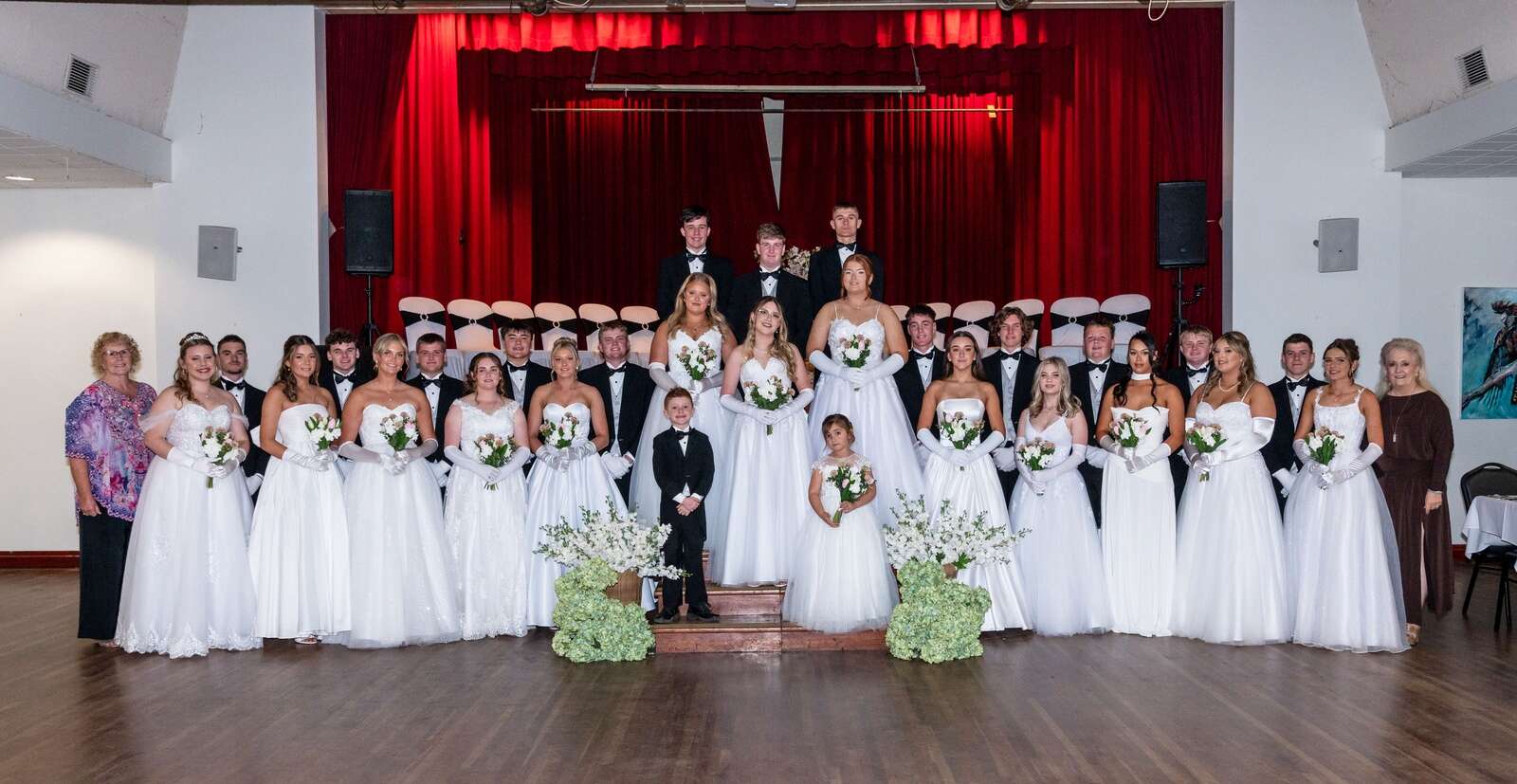 Regional debs dazzle at Finley ball | Deniliquin Pastoral Times