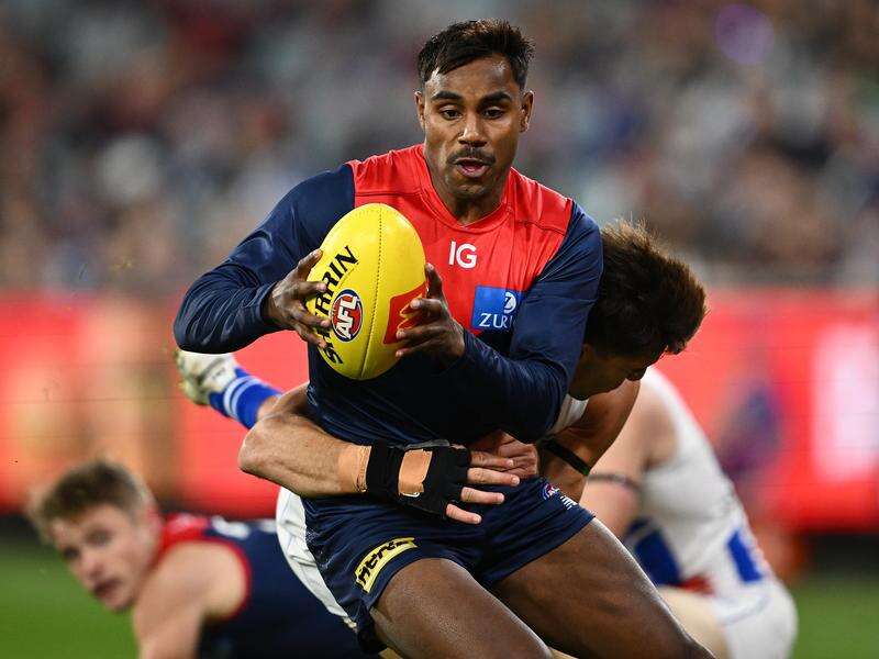 Midfield time can take Pickett to another level: coach | Country News