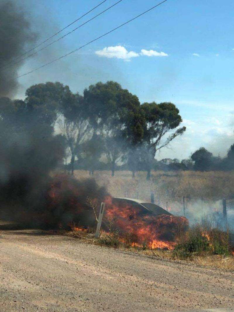 Grass fire at Tatura East | Riverine Herald