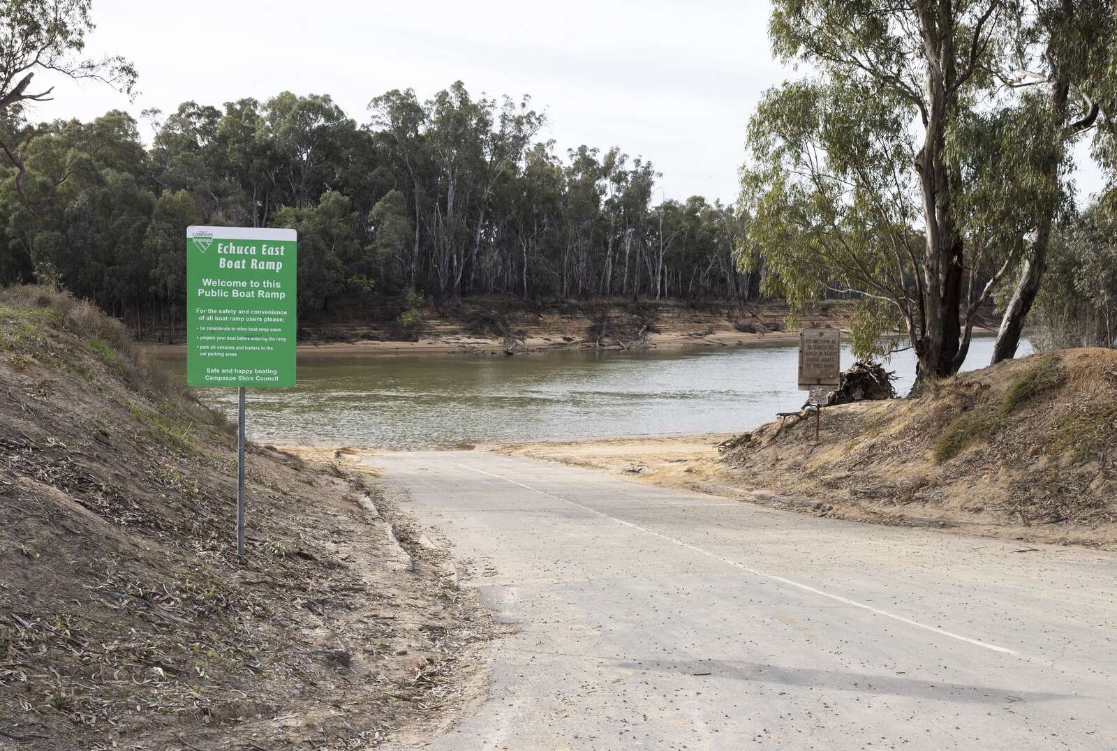 Upgrades to Vic Park boat ramp continue | Riverine Herald