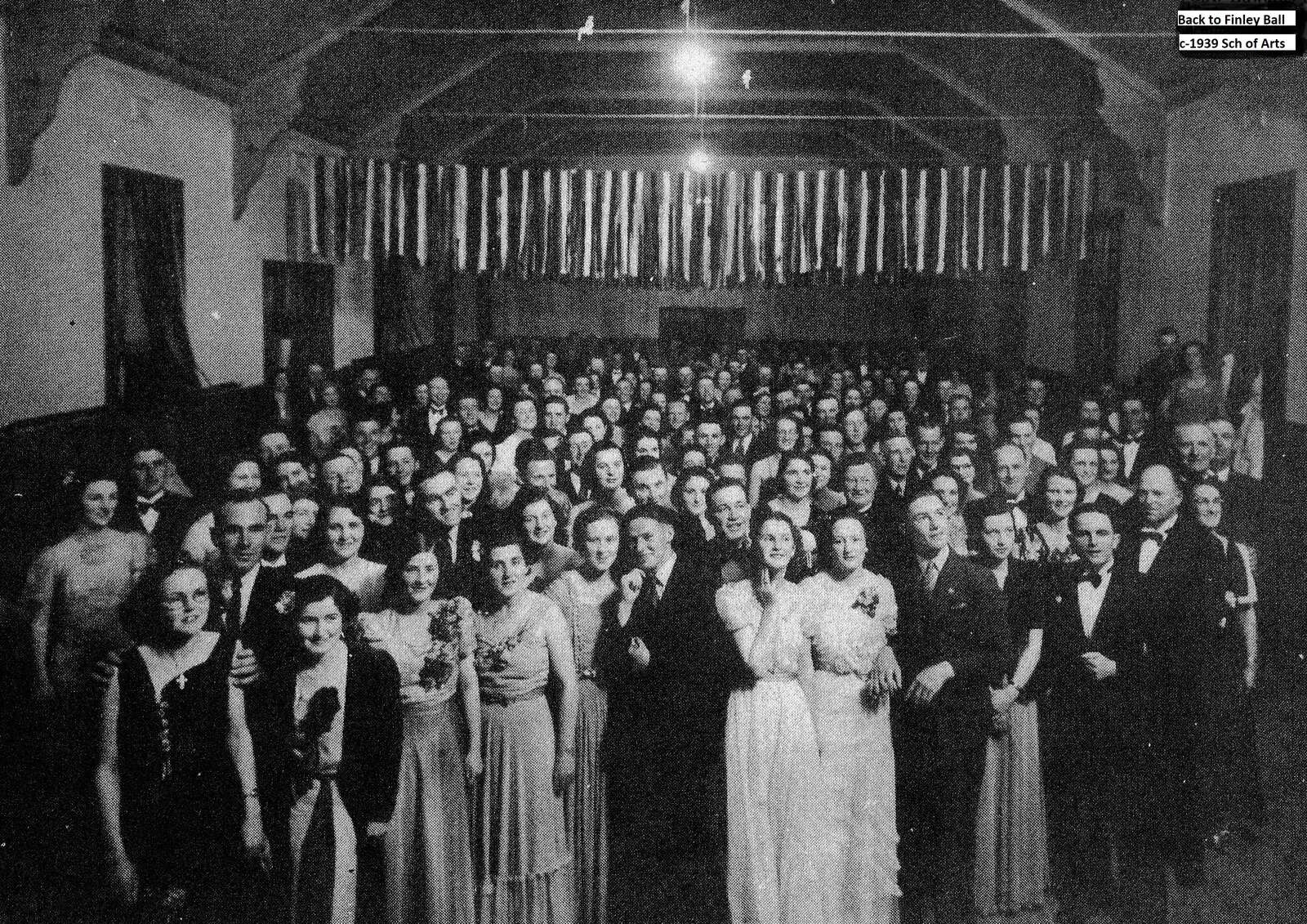 Budding writers delve into the world of war | Southern Riverina News