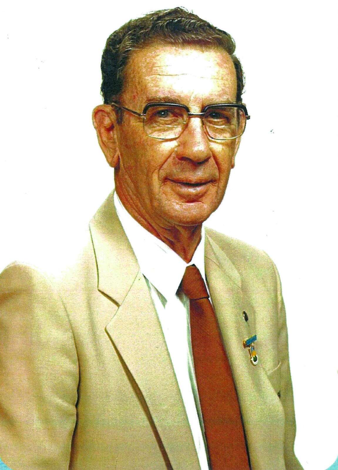 Great achiever Ben Nowell farewelled | Country News