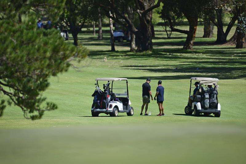 Raising money with golf | Seymour Telegraph