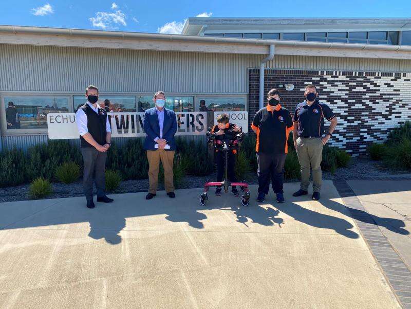 Mark Gepp officially opens Echuca Twin Rivers Specialist School ...