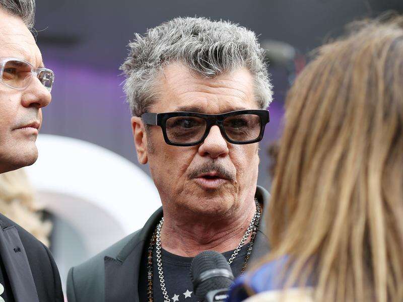 INXS guitarist loses severed-finger case | Country News