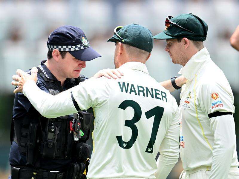 Fallen Qld police honoured at Test match | Country News