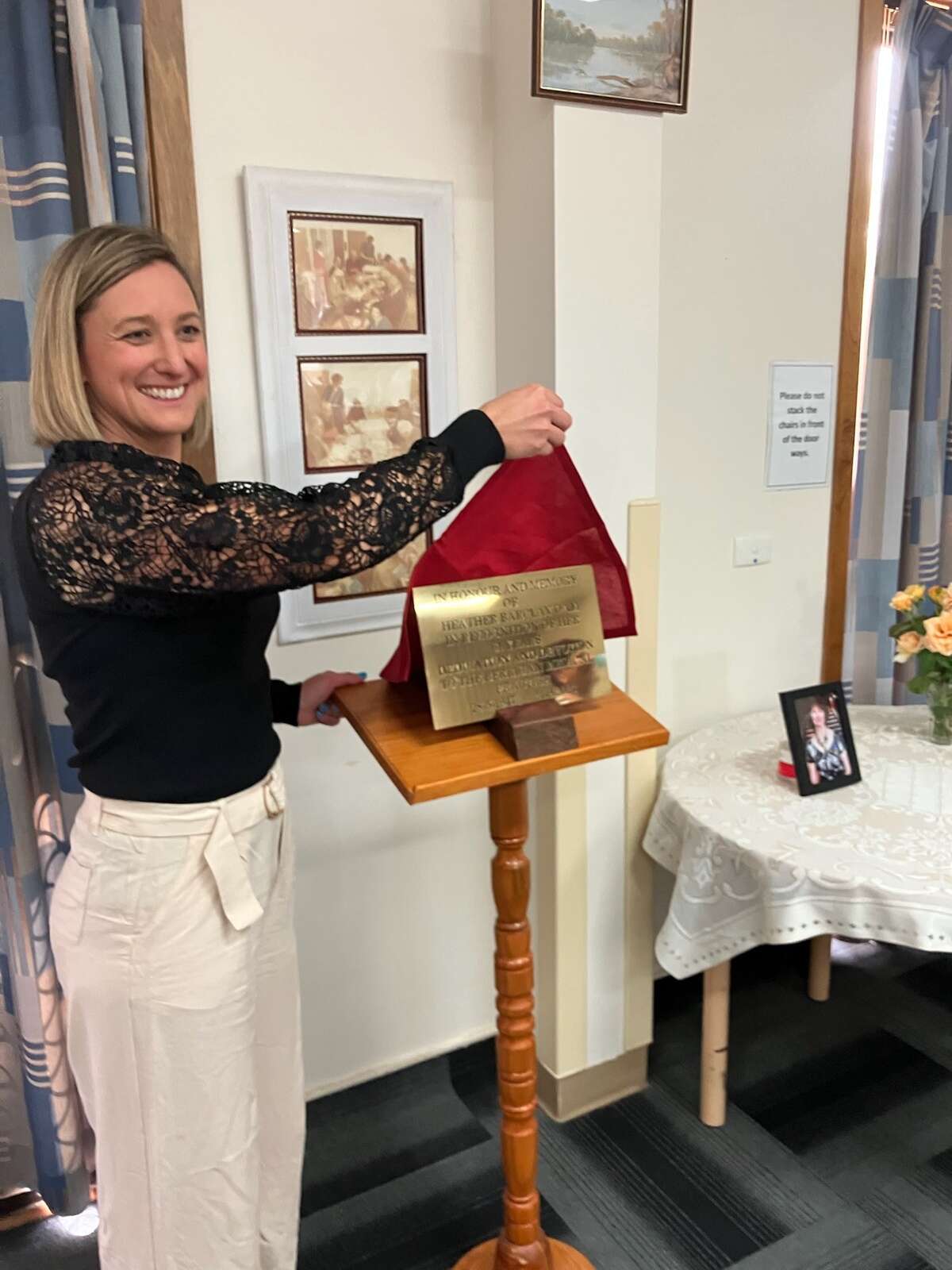 Heather Barclay OAM honoured with plaque | Southern Riverina News
