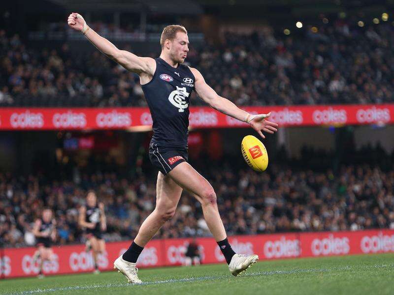 Blues to 'possibly' review McKay's goal-kicking method | Riverine Herald