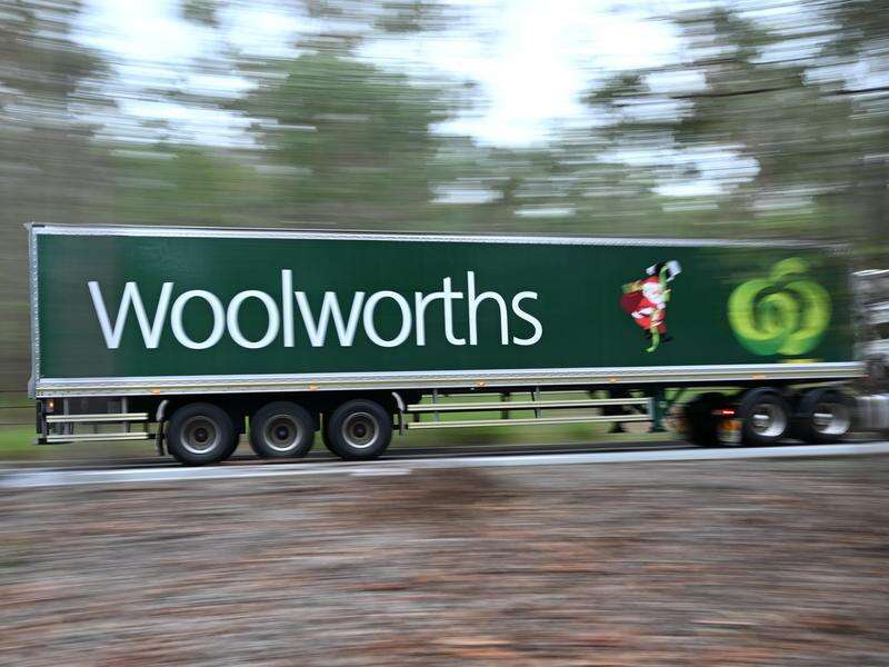 Workers warn of bare shelves, Woolworths says no risk | Shepparton News